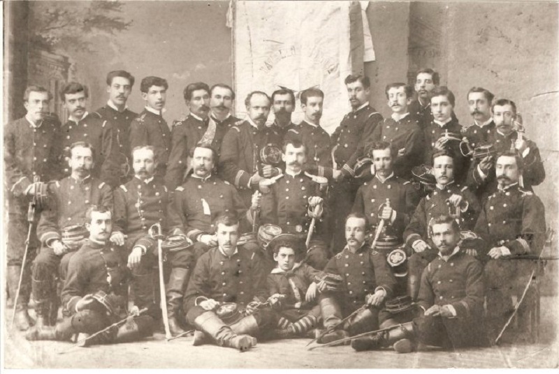 Ramón Luis Escuti Orrego. A la bandera de los Zuavos Constituyentes del ...